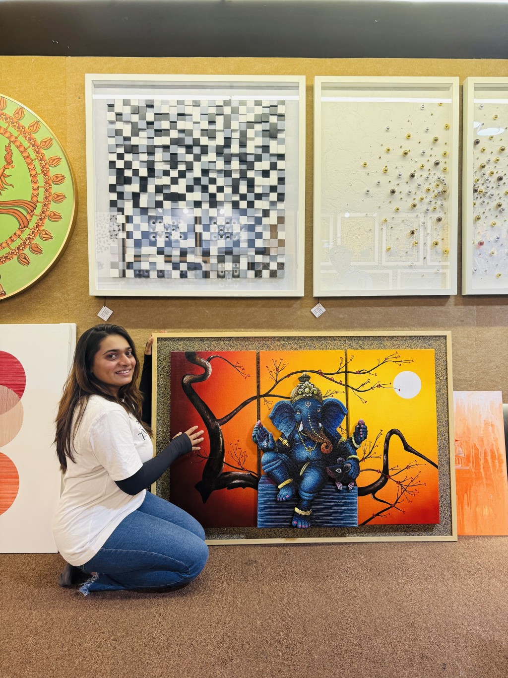 Army Bhanderi: Surat-Based Artist Redefining Wall Murals, Hindu God Oil ...